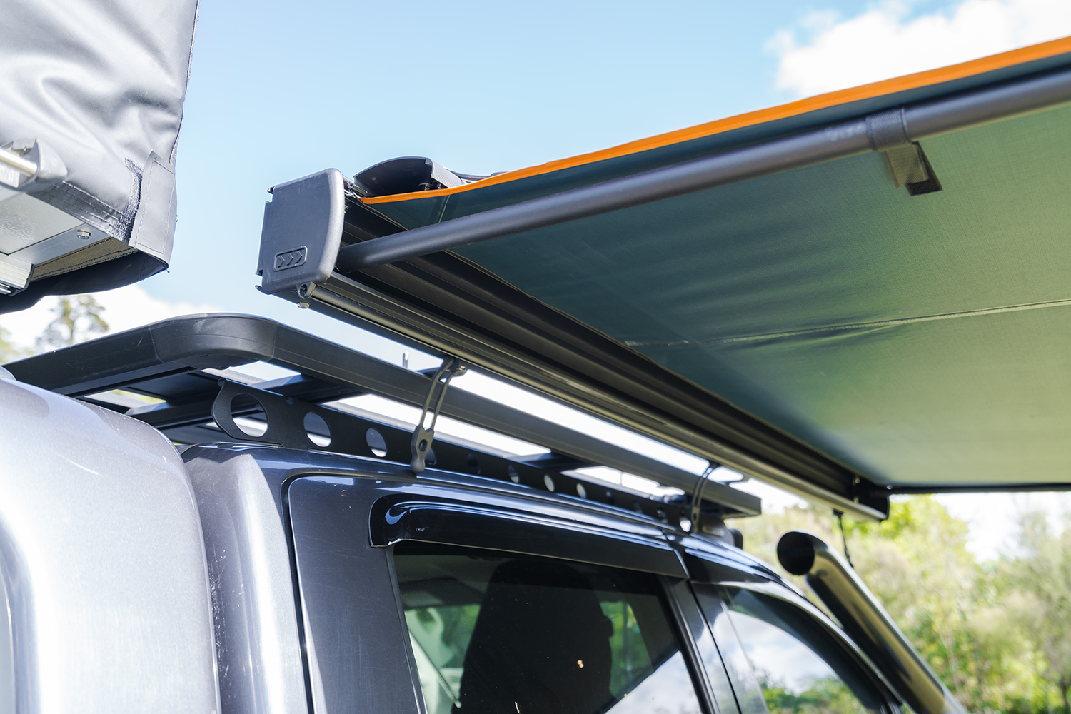 Tuatara Aluminium Hardshell Awning | Kiwi Overland
